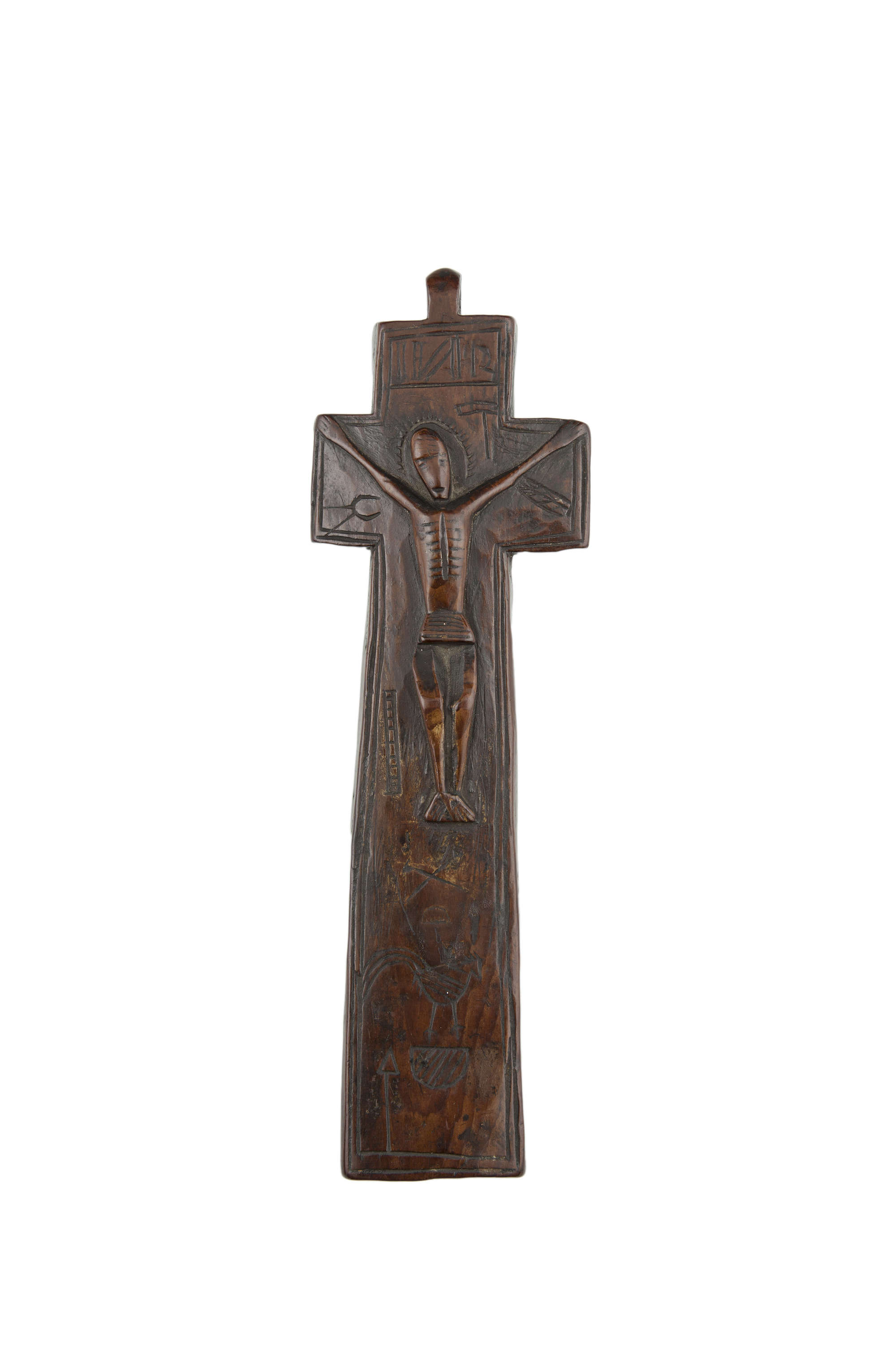 LOT:144 | AN 18TH CENTURY IRISH PENAL CROSS CARVED IN YEWOOD AND DATED 1731